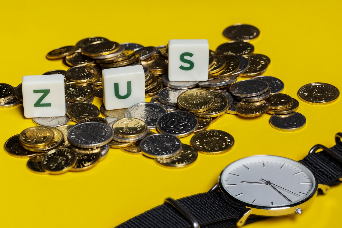 Kto i dlaczego zapłaci wyższy ZUS za lipiec? - PIT.pl