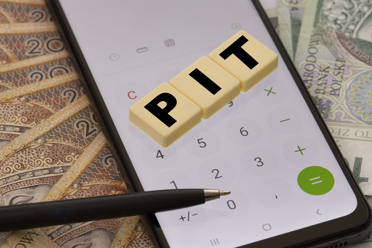 Kasowy PIT co zmieni dla przedsiębiorców? - PIT.pl